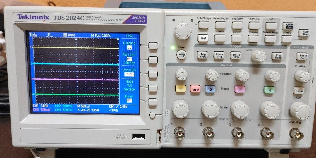 Tektronix TDS2024C - Digital Storage Oscilloscope (4 Channels, 200 MHz), Computers & Tech ...