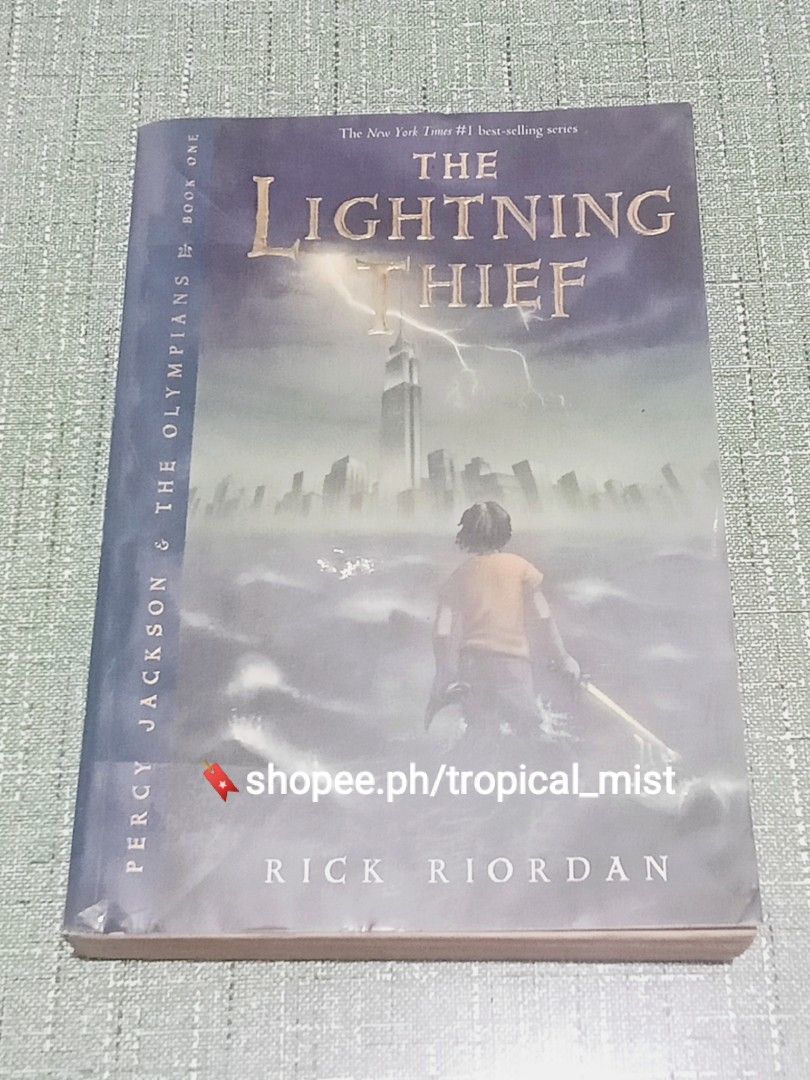 The Lighting Thief: Percy Jackson and the Olympians Book 1 PB by Rick ...