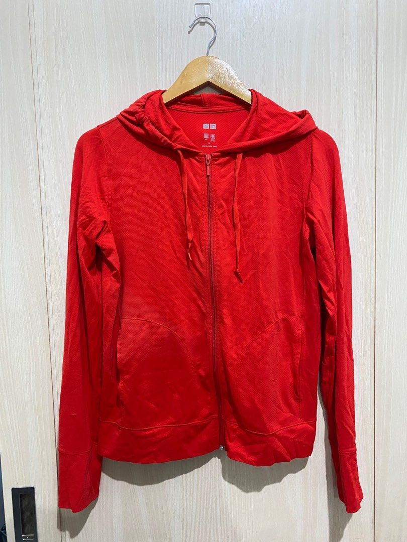 Uniqlo Airism red jacket, Women's Fashion, Coats, Jackets and Outerwear ...