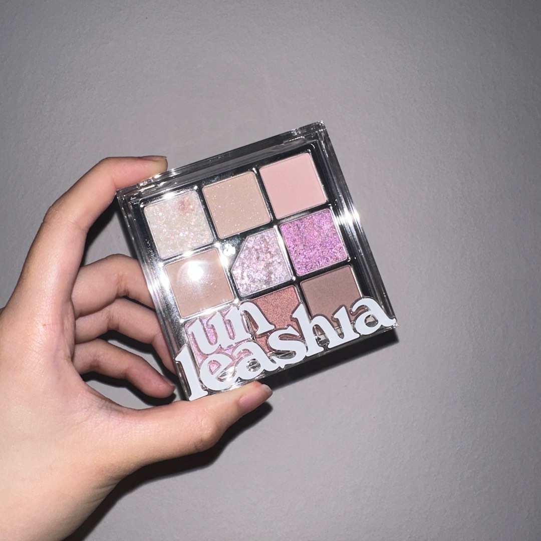 unleashia eyeshadow palette, Beauty & Personal Care, Face, Makeup on ...