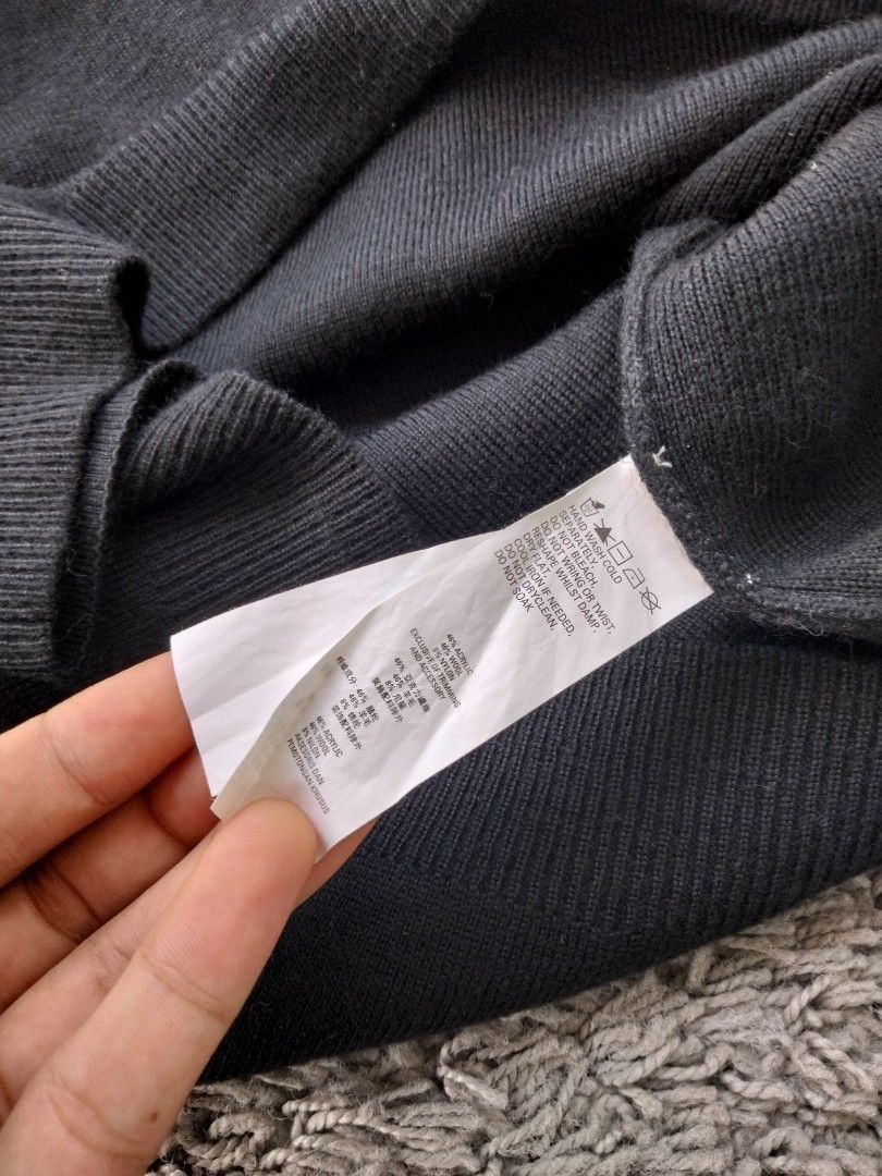 Vest G2000 V-neck Original, Fesyen Pria, Pakaian , Lainnya di Carousell