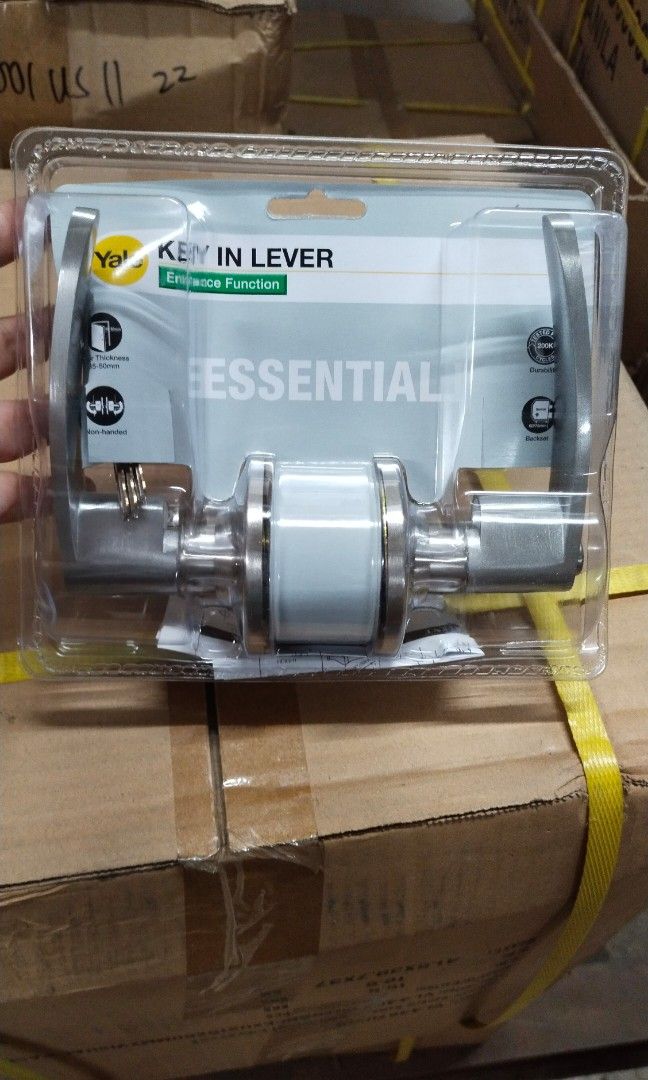 Yale lever lockset straight handle stainless finish vl4447 us15 ...