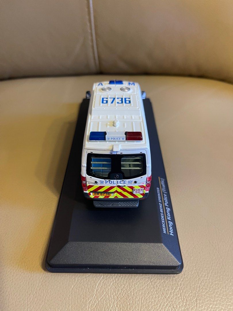 1:43 Tiny HK Police EU Benz 警車, 興趣及遊戲, 玩具 & 遊戲類 - Carousell