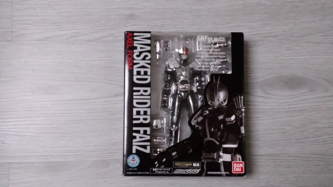 全新魂限 SHF Kamen Faiz Rider Axel Form, 興趣及遊戲, 玩具 & 遊戲類 - Carousell