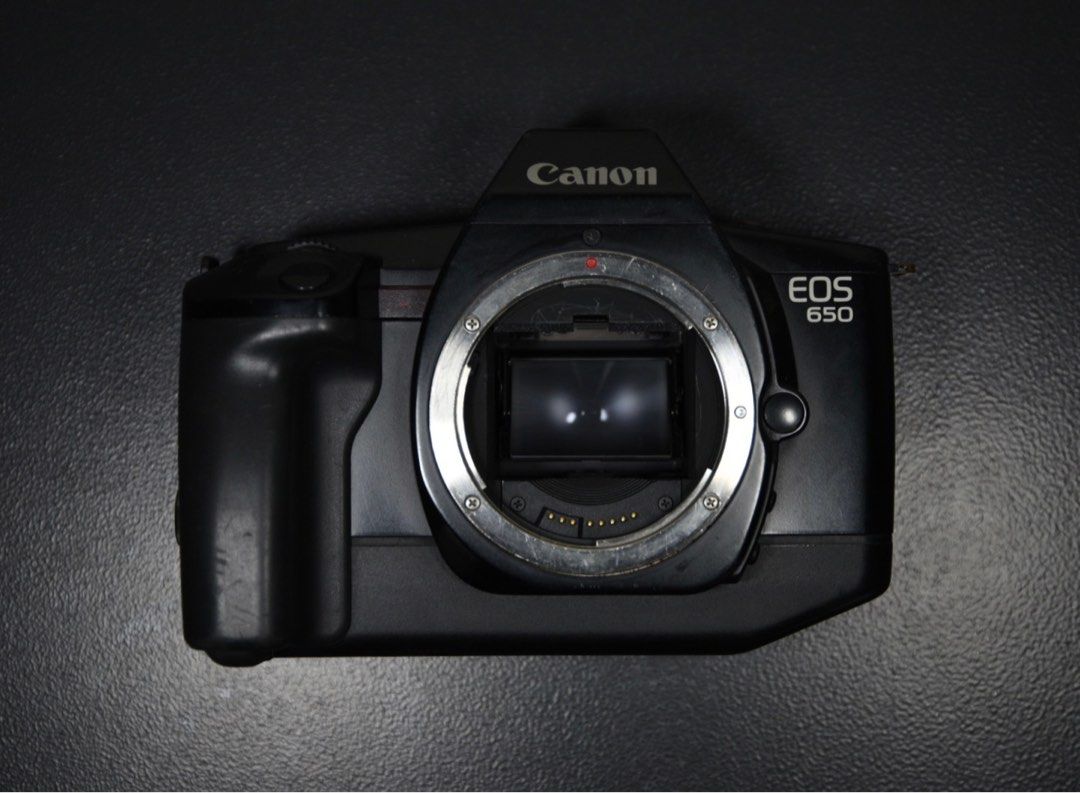 【經典古物】佳能 CANON EOS 650 單反 自動對焦 電子底片 單眼相機 670QD 630 底片相機 經典相機, 相機攝影, 相機在旋轉拍賣