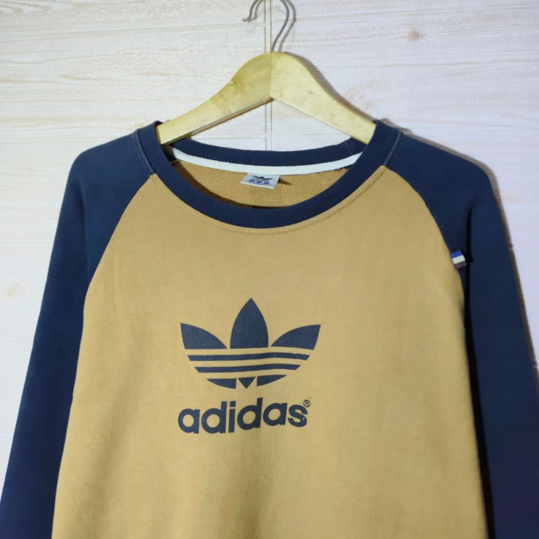 Adidas Trefoil CN Original Jacket, Fesyen Pria, Pakaian , Atasan di ...
