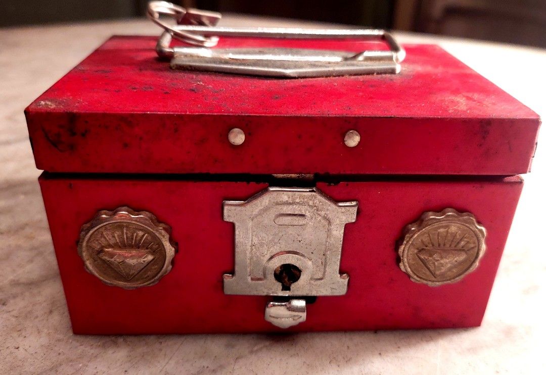 Antik/antique/vintage safe box / tabung, Hobbies & Toys, Collectibles ...