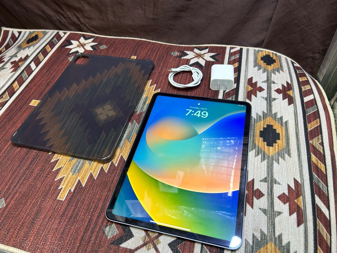 Apple iPad Pro 3rd Gen 11" M1 Chip 256gb Wifi only!, Mobile Phones ...