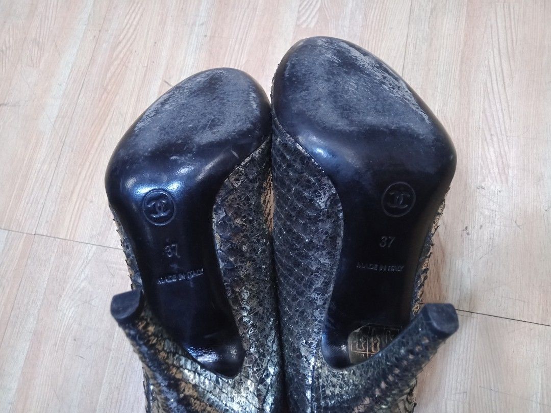 Authentic Chanel Python Pumps Silver, Luxury, Sneakers & Footwear on ...