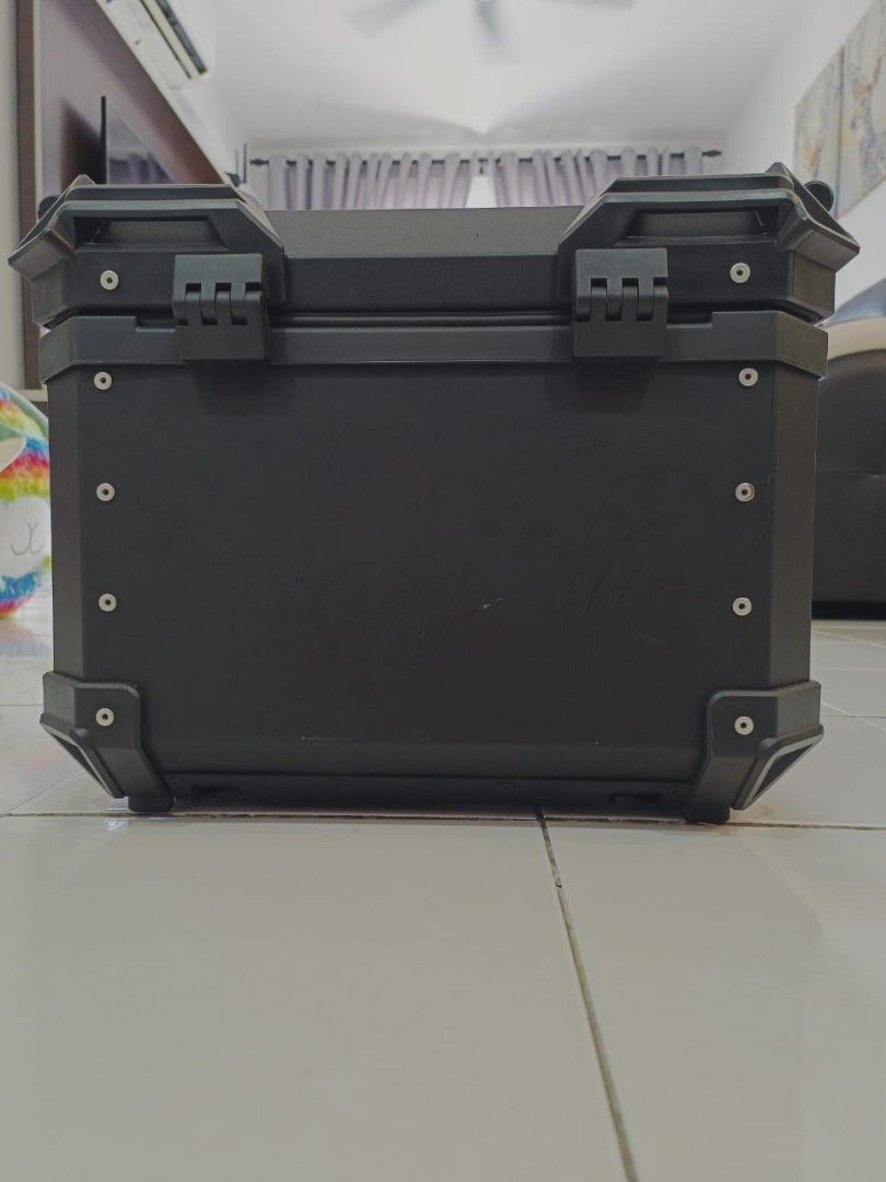 Box Motor 45L, Motorbikes on Carousell