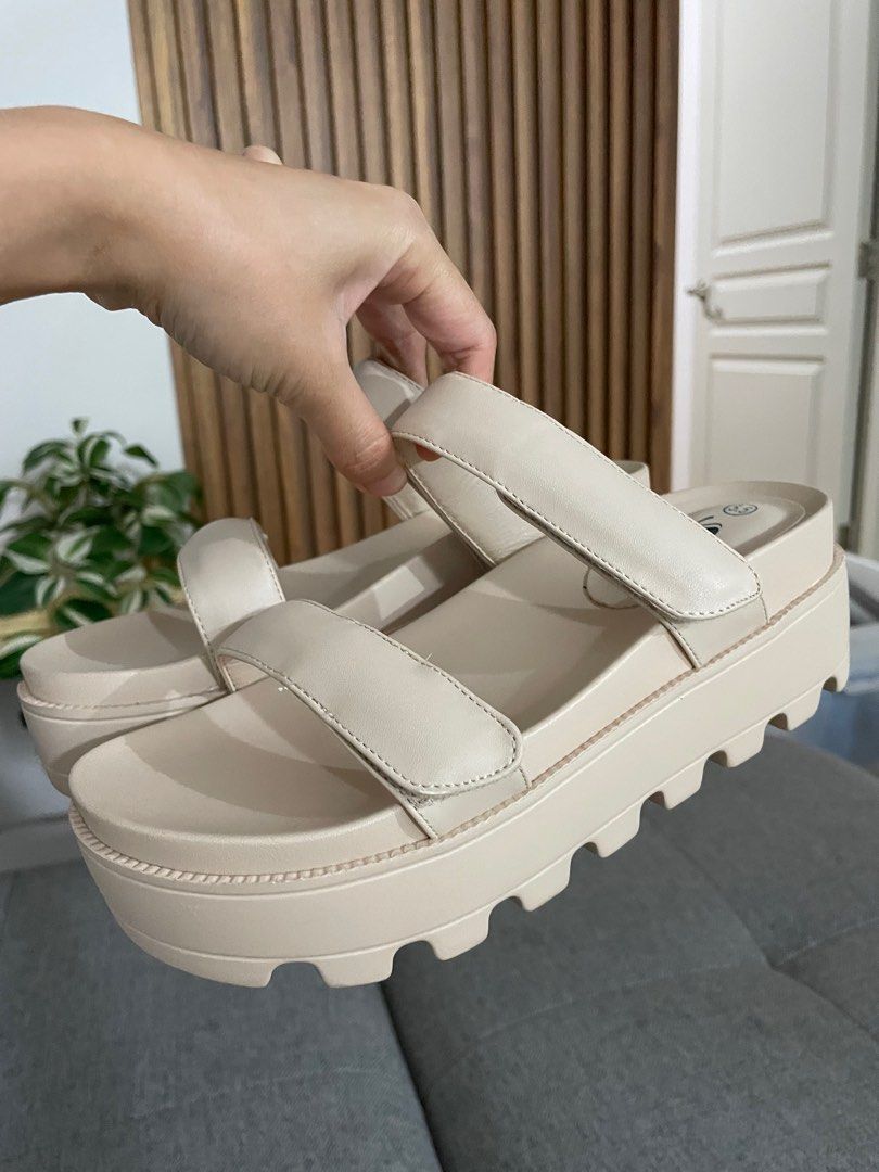 Chunky platform slides on Carousell