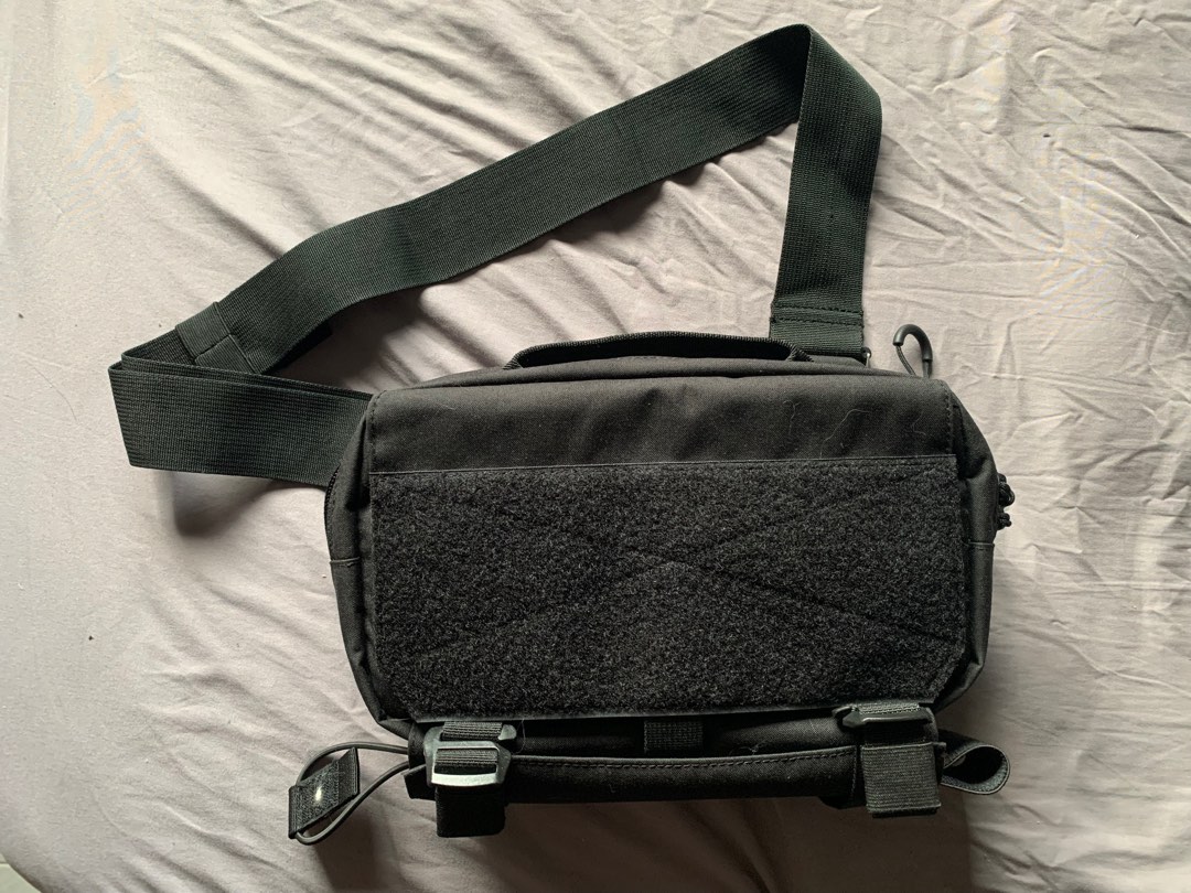 Chuyen Tactical CT5 (Black), Men's Fashion, Bags, Sling Bags on Carousell