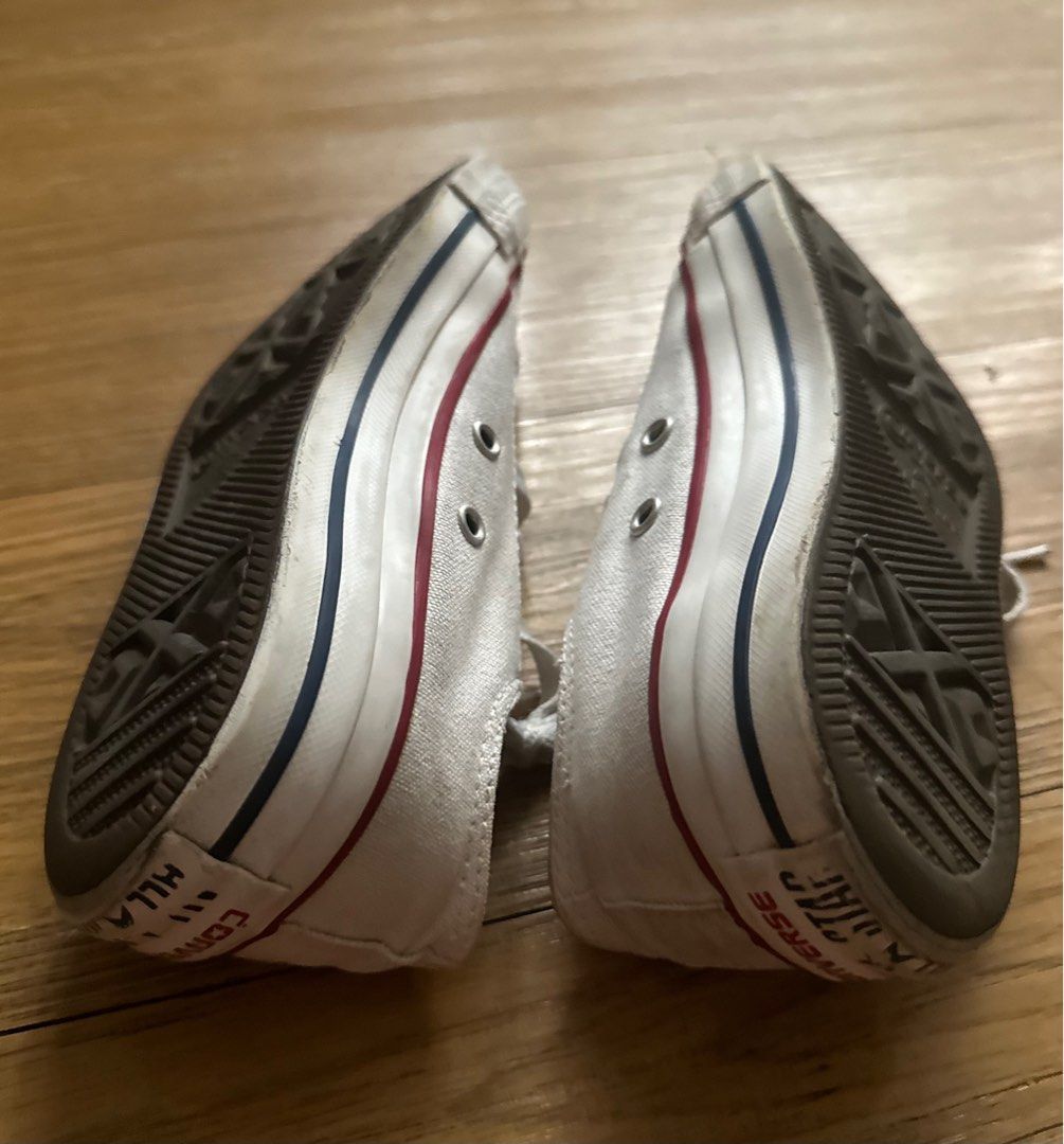 Converse Low Cut Chuck Taylor on Carousell