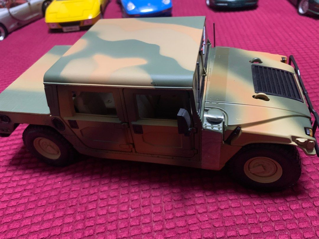 Maisto hummer Humvee 1:18, Hobbies & Toys, Toys & Games on Carousell