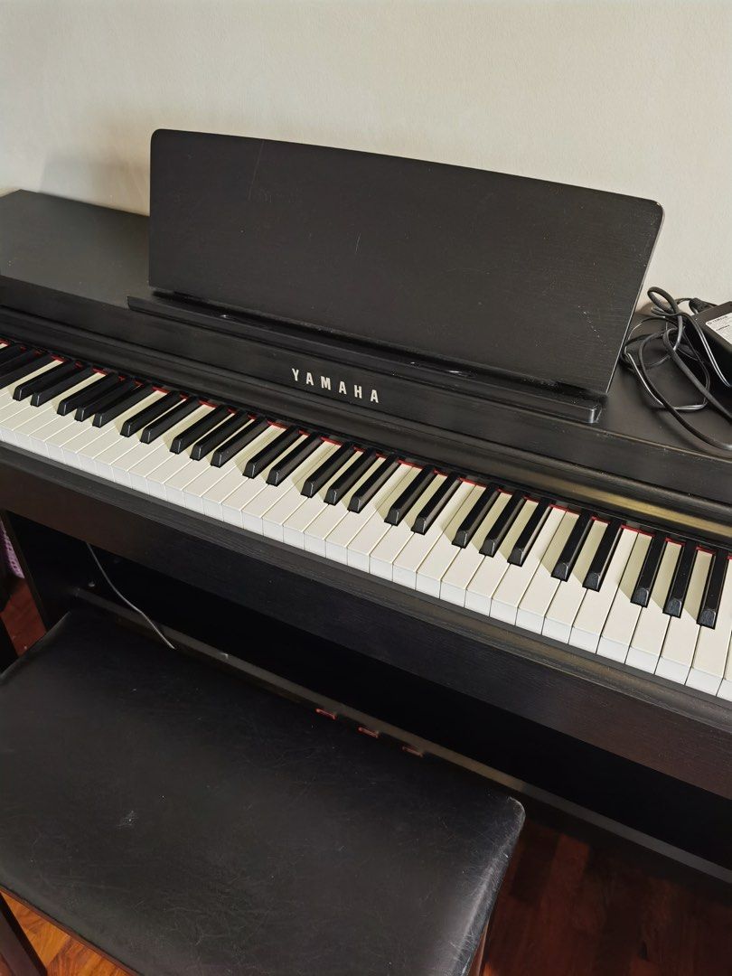 Digital Piano Yamaha CLP-625 with Stool, Hobbies & Toys, Music & Media, Musical Instruments on ...
