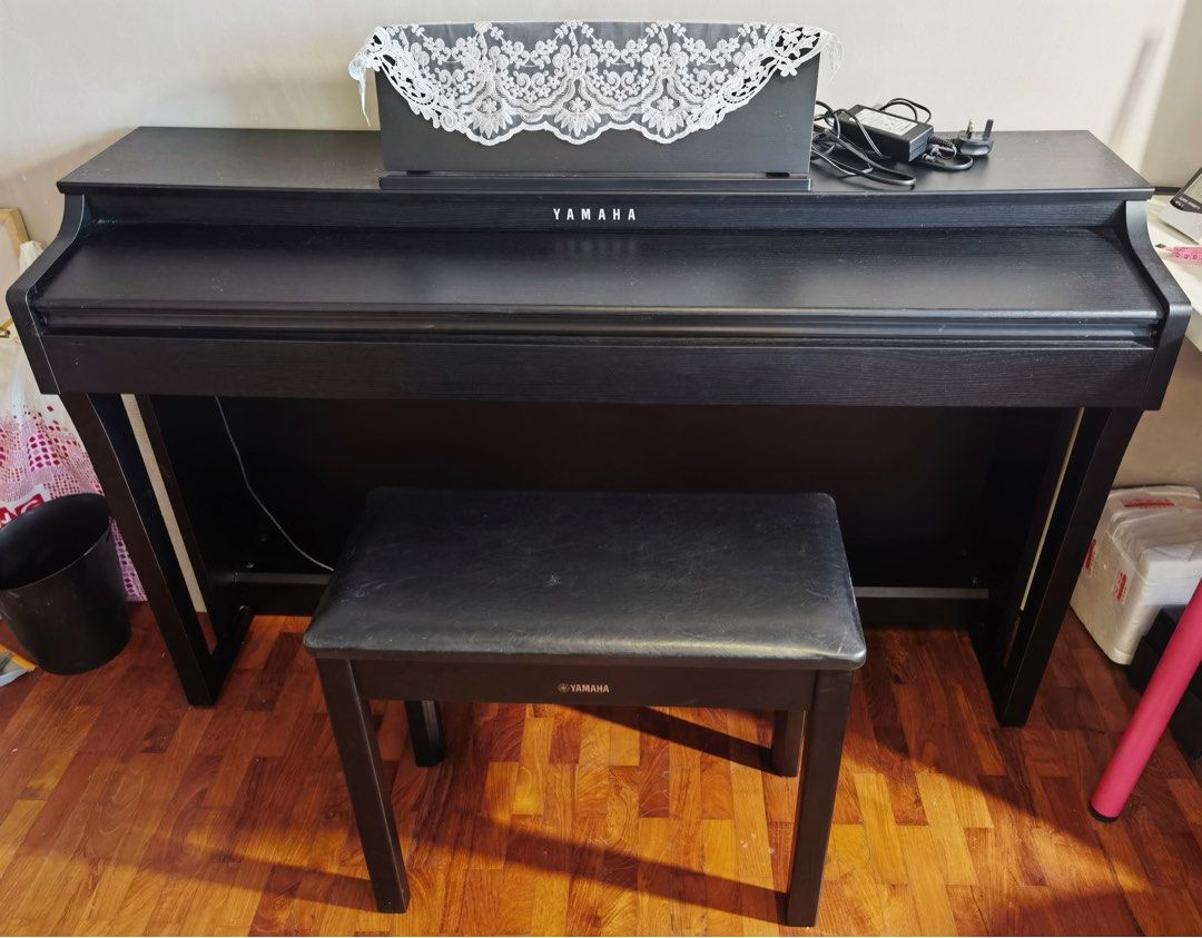 Digital Piano Yamaha CLP-625 with Stool, Hobbies & Toys, Music & Media, Musical Instruments on ...