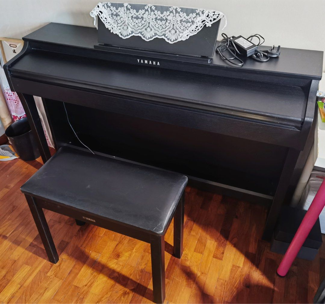 Digital Piano Yamaha CLP-625 with Stool, Hobbies & Toys, Music & Media, Musical Instruments on ...