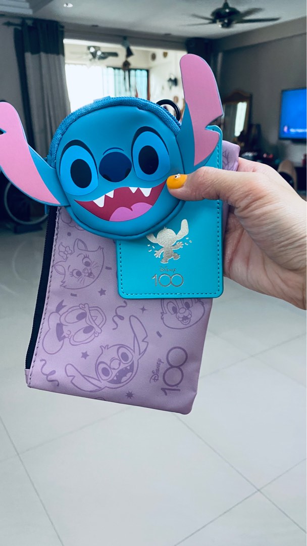 Disney 100 (7/11) Stitch Pouch, Hobbies & Toys, Memorabilia ...