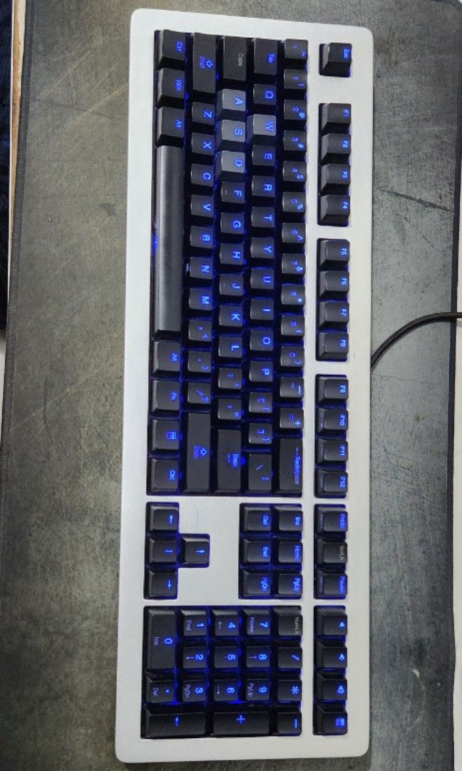 Ducky Legend, Computers & Tech, Parts & Accessories, Computer Keyboard ...