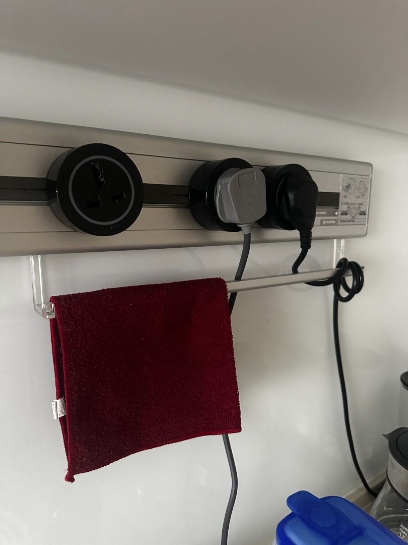 Eubiq Kitchen Rail for SH1 Power Track (Quantity x 1), Furniture & Home ...