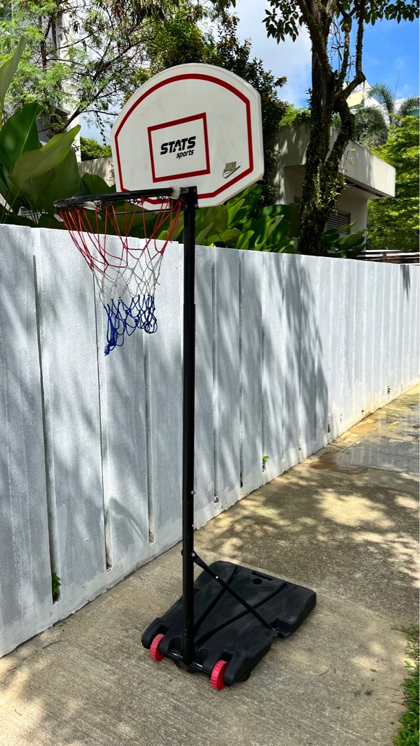 Free outdoor Basketball hoop, Sports Equipment, Sports & Games, Racket ...