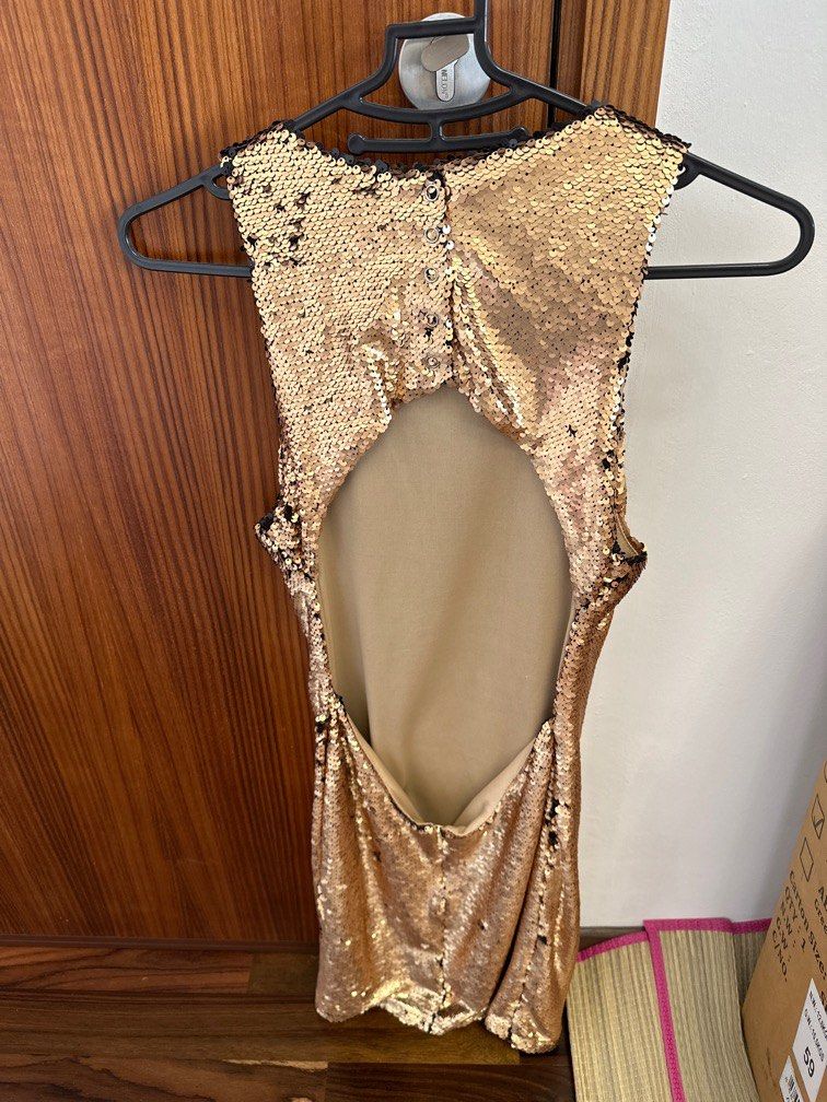 Gold Sequin Body Con Open Back, S, Women's Fashion, Dresses & Sets ...