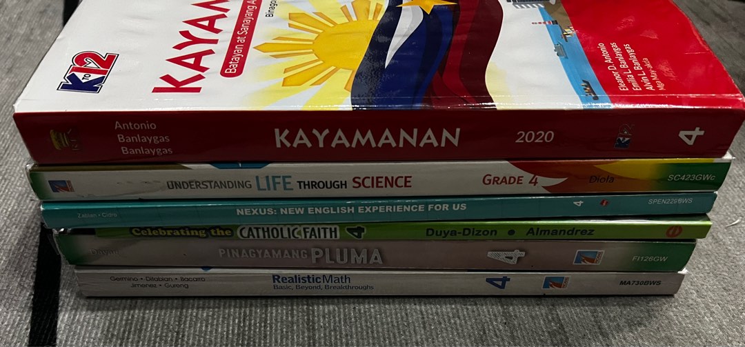 Grade 4 books, Hobbies & Toys, Books & Magazines, Textbooks on Carousell