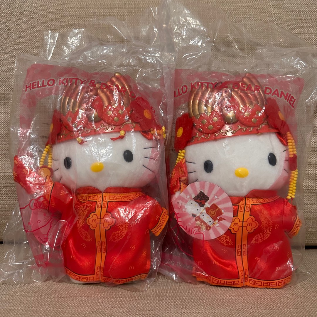 Hello Kitty & Dear Daniel - Chinese Wedding, Hobbies & Toys, Toys ...