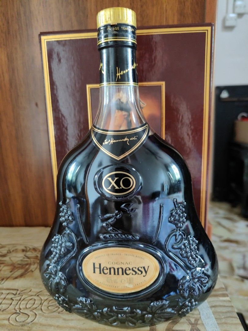 Hennessy XO 1 LITER, Food & Drinks, Alcoholic Beverages on Carousell