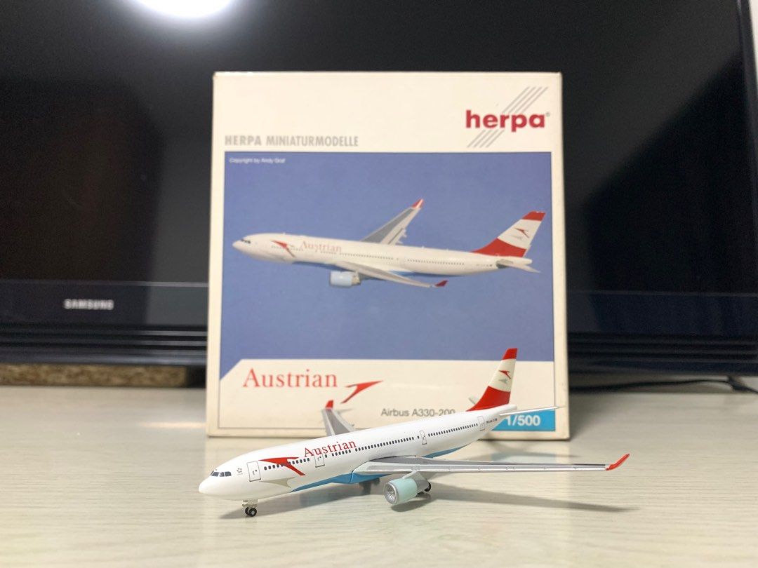 Herpa Models Austrian Airlines Airbus A330-200 OE-LAN 1:500, Hobbies ...