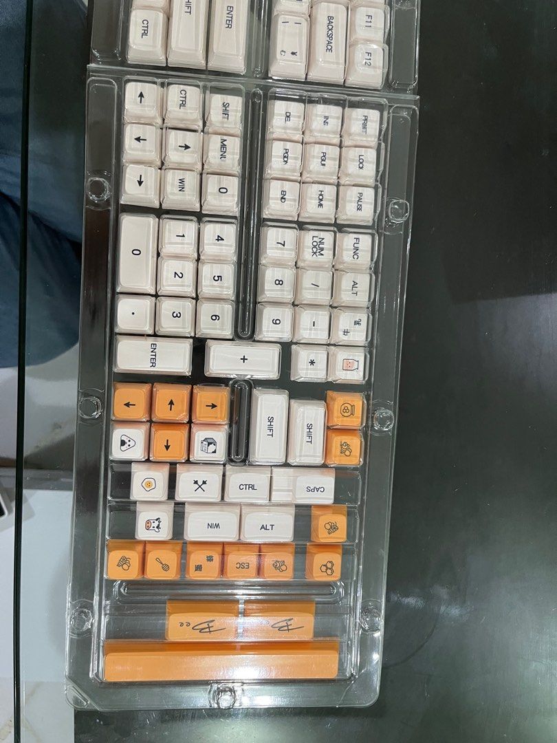 PBT Honey Bee / Honey Milk Japanese Hiragana Keycaps XDA Profile for ...