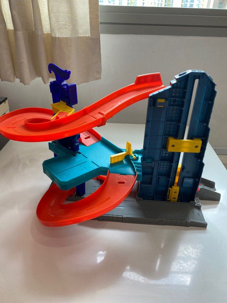 Hot Wheels Play Set, Hobbies & Toys, Toys & Games on Carousell