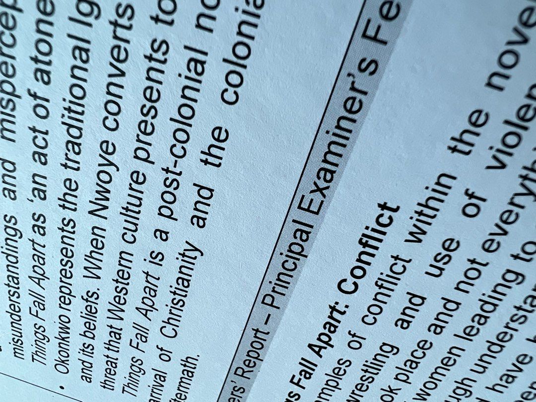 [IGCSE] English Literature - Things Fall Apart - past paper, 興趣及遊戲, 書本 ...