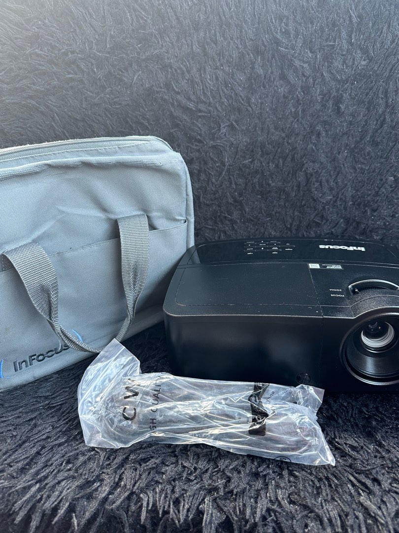 INFOCUS IN122a PROJECTOR 3,500 LUMENS SUPER BRIGHT DISPLAY HEAVY DUTY ...