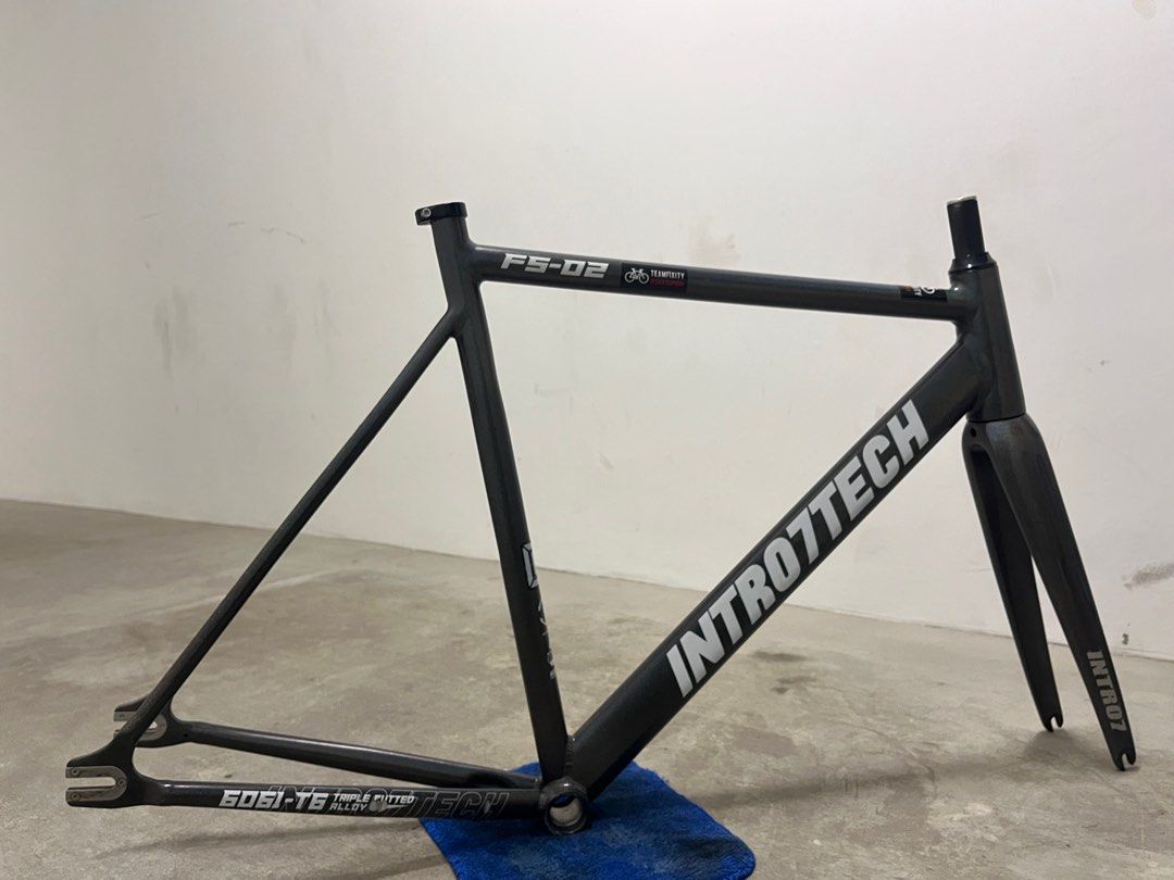 Intro 7 FS-02 Limited Edition Frameset Size 56, Sports Equipment ...