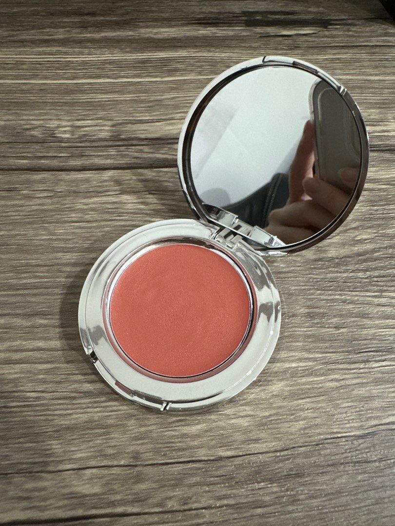 Issy & co. Creme cheek blush in bang, Beauty & Personal Care, Face ...