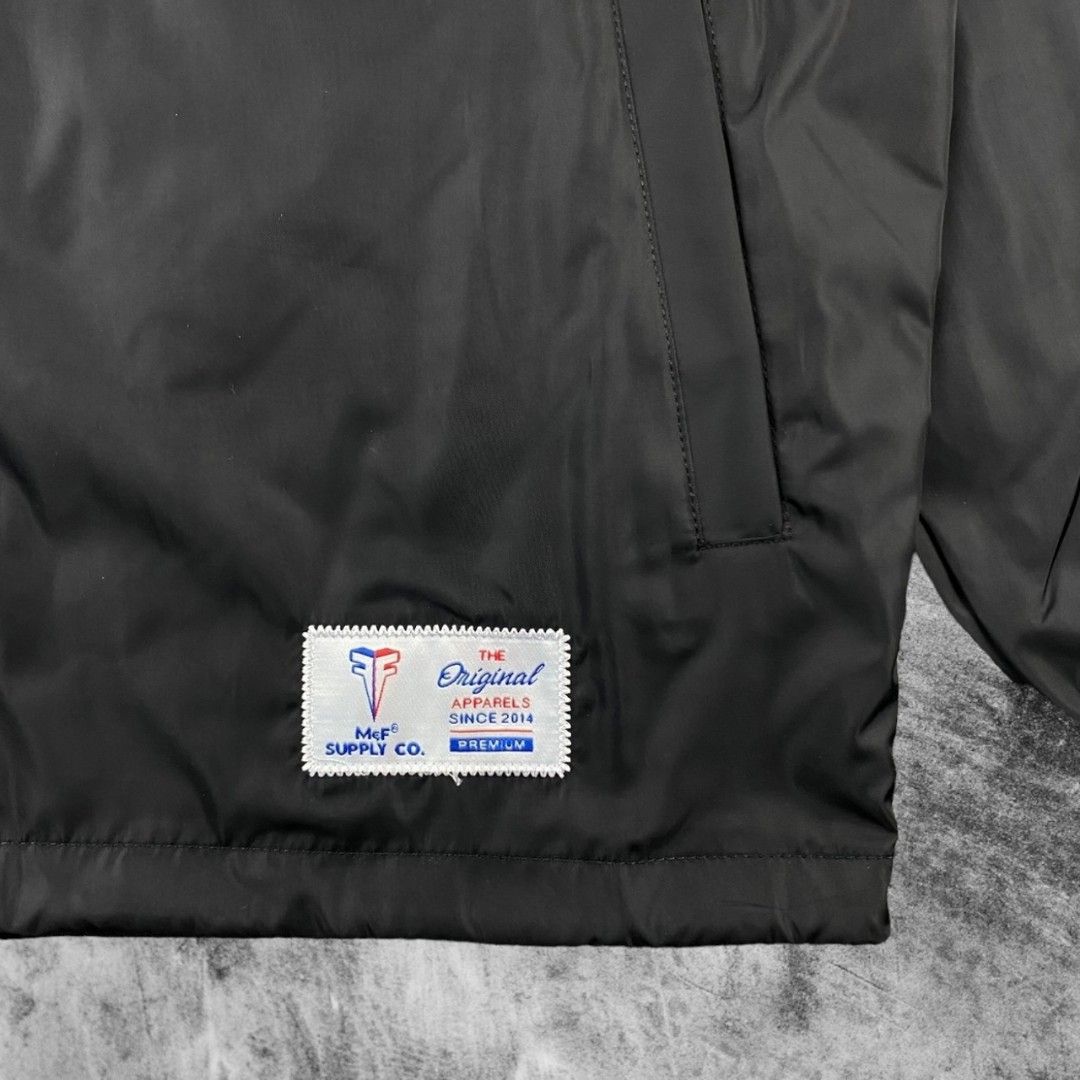 Jaket Coach Slayer Hitam, Fesyen Pria, Pakaian , Baju Luaran di Carousell