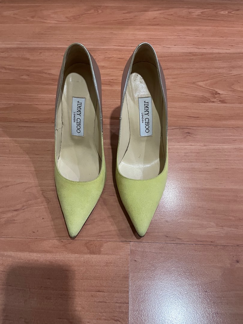 Jimmy Choo Pump Lemon suede, Fesyen Wanita, Sepatu di Carousell