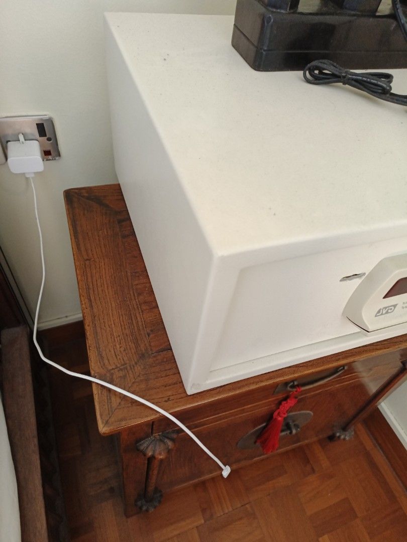 jVC key n battery operated safe, Furniture & Home Living, Security ...