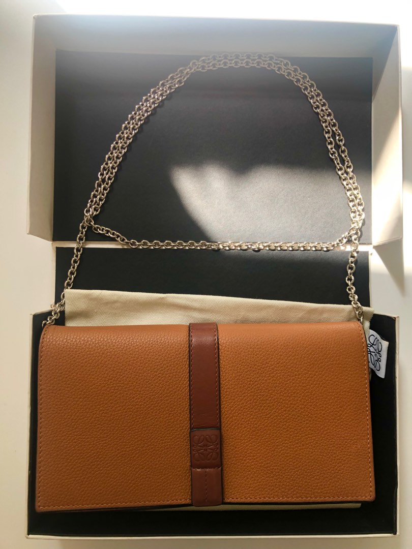 Loewe wallet on chain brown leather pouch crossbody bag long wallet, 名牌 ...