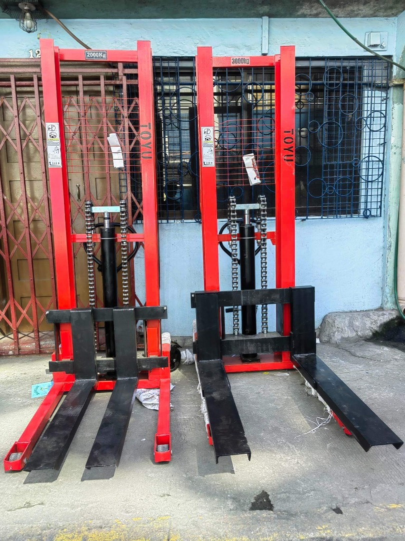 Manual Hydraulic Stacker (2 Tons and 3 Tons Capacity), Commercial ...