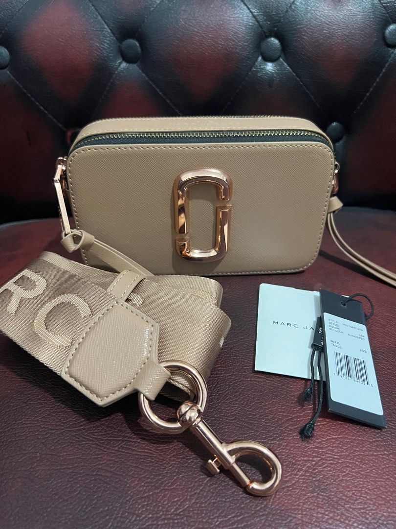 Marc Jacob Snapshot, Barang Mewah, Tas & Dompet di Carousell