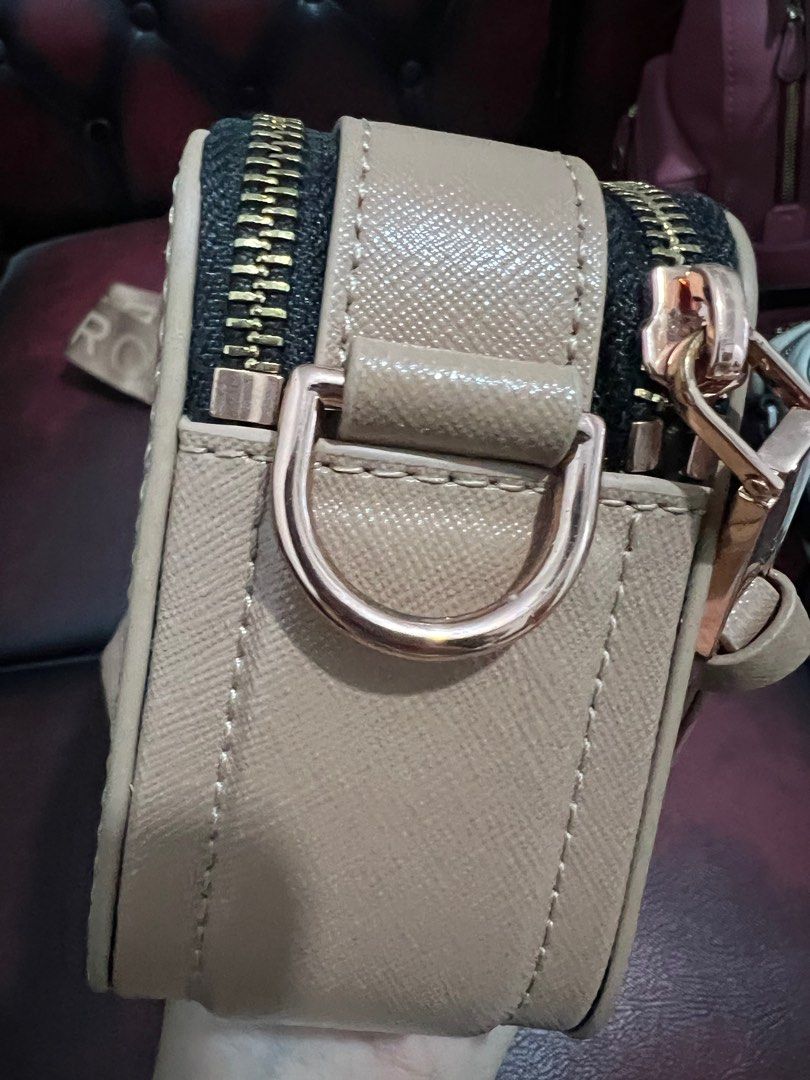 Marc Jacob Snapshot, Barang Mewah, Tas & Dompet di Carousell