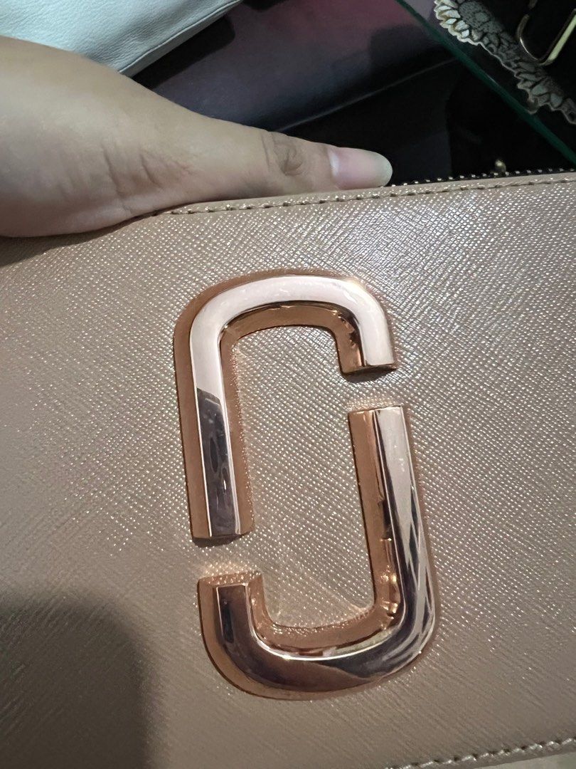 Marc Jacob Snapshot, Barang Mewah, Tas & Dompet di Carousell