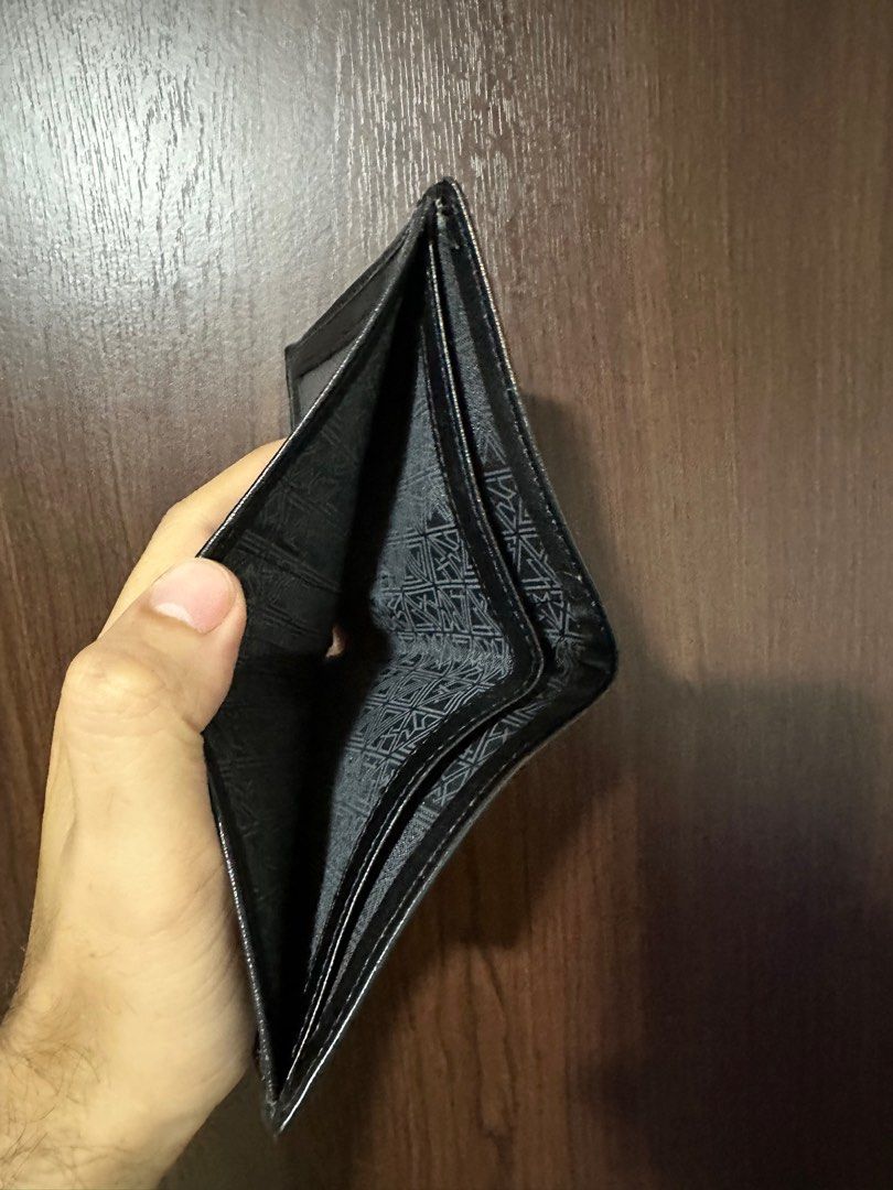 *Marithe Francois Girbaud Bifold Wallet (Black)*, Men's Fashion ...