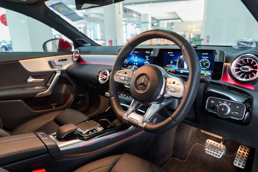 Mercedes-Benz AMG A-Class Saloon A35 AMG 4MATIC Premium Plus (A), Cars ...