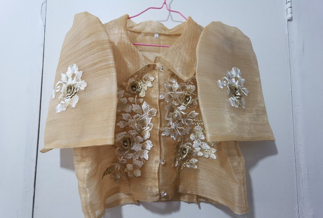 Modern Filipiniana Top, Women's Fashion, Tops, Others Tops on Carousell