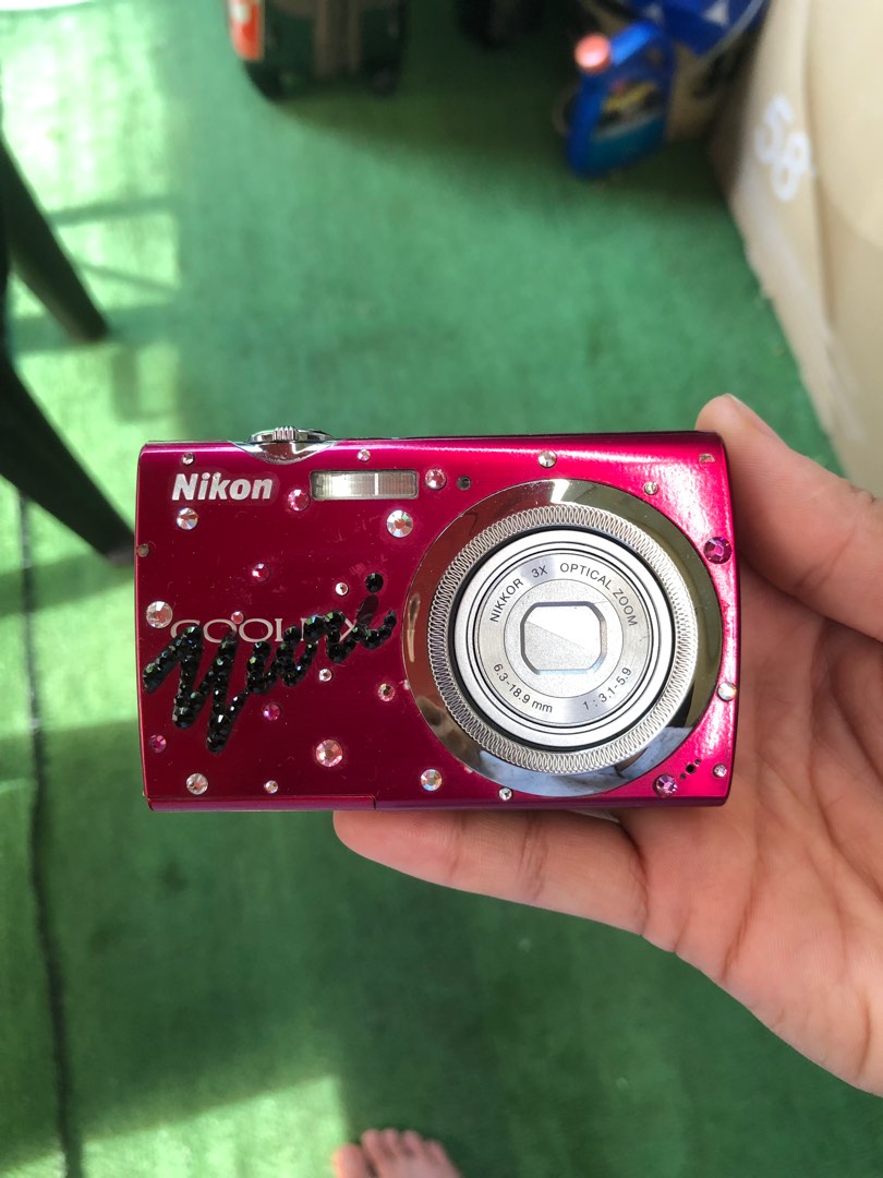 Nikon digicam untested, Photography, Cameras on Carousell
