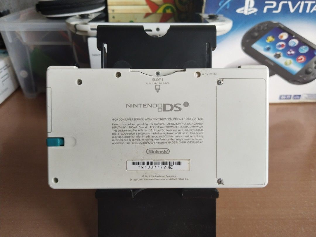 Nintendo DSi Pokemon White edition, Video Gaming, Video Game Consoles ...