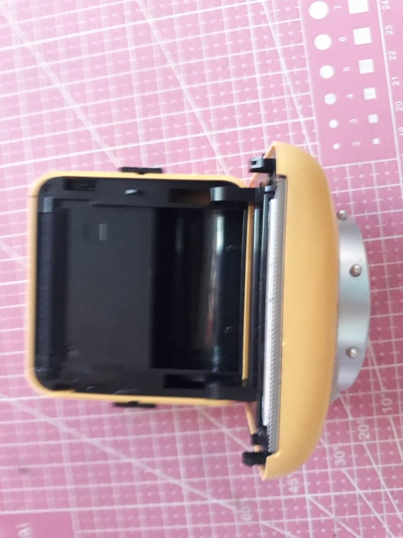 Paper rang original minions, Hobbies & Toys, Stationary & Craft, Art ...